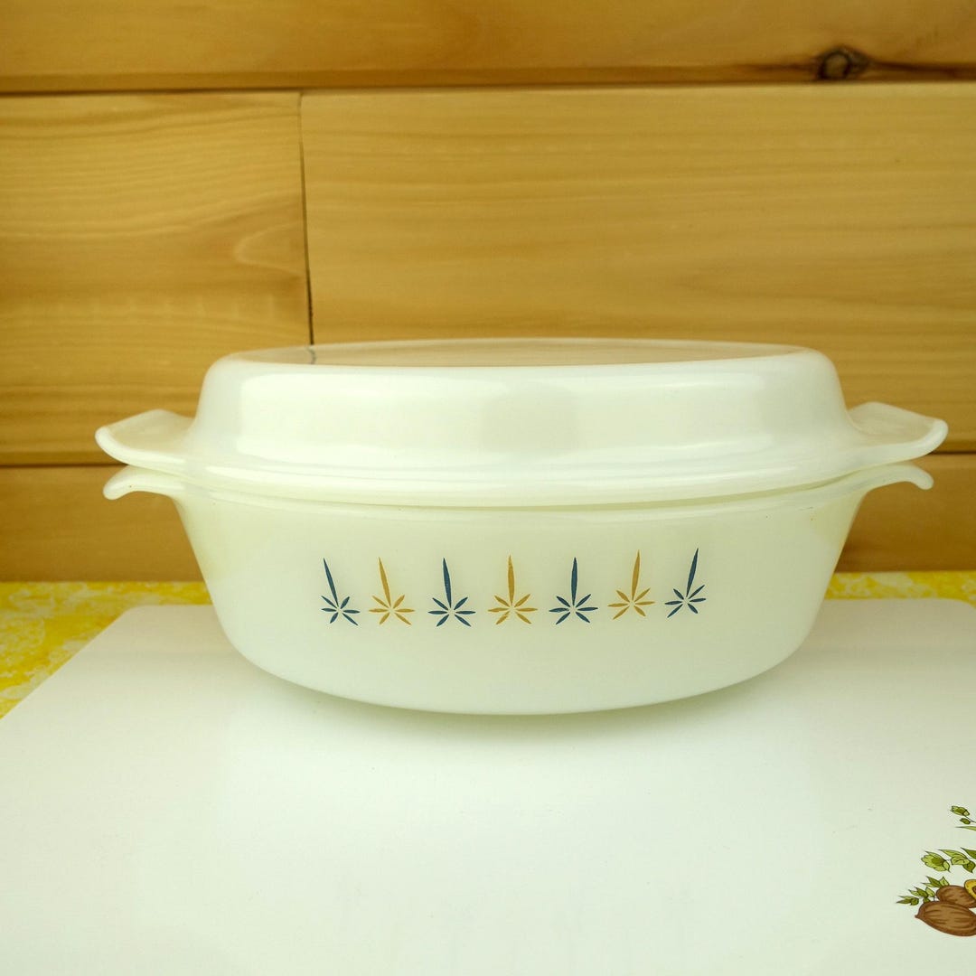 Fire King 1-1/2-quart Oval Casserole With White Glass Cover, Candleglow ...