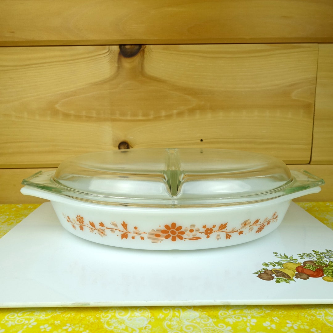 Pyrex 1-1/2-quart Divided Dish With Glass Divided Cover, Promotional ...
