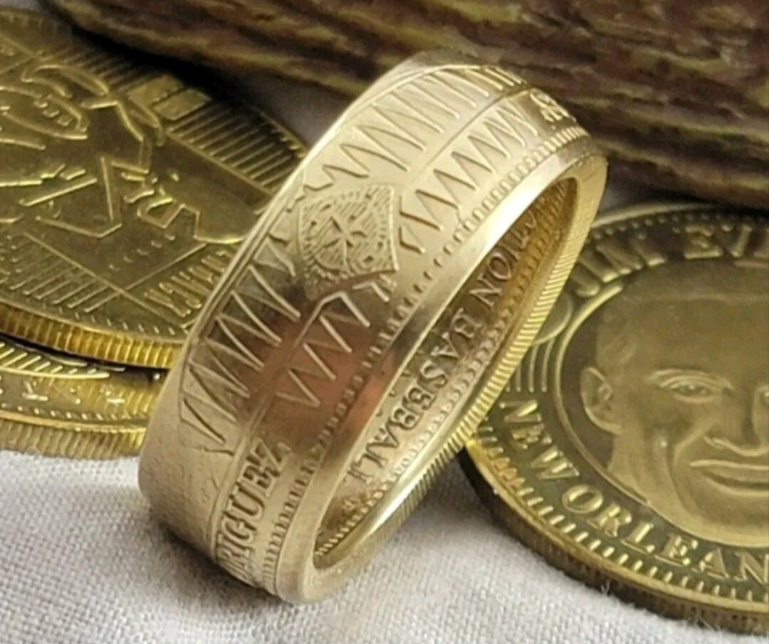 Texas Rangers - Ivan Rodriguez. Handmade Pinnacle Coin Ring. MLB. Coin ...