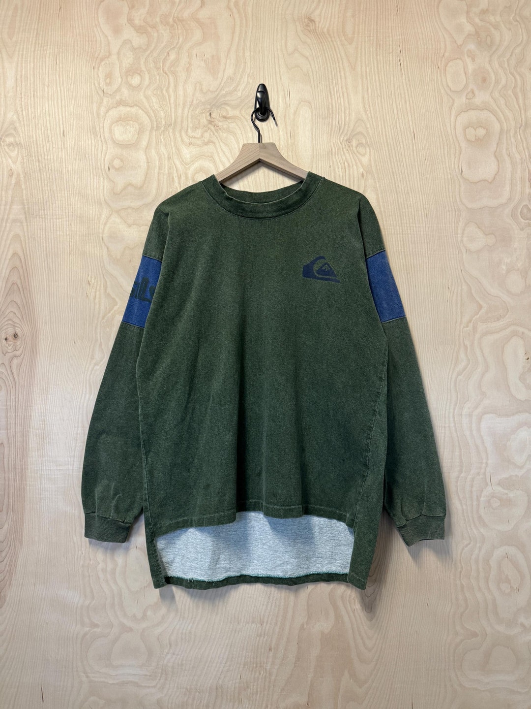 Vintage 90s Quicksilver Logo Spell Out Green Navy Blue Long Sleeve T ...