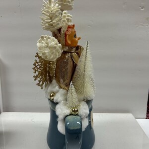 Christmas Assemblage Vinette 1 Teacher Gold Lemay Knee Hugger, Elf ...
