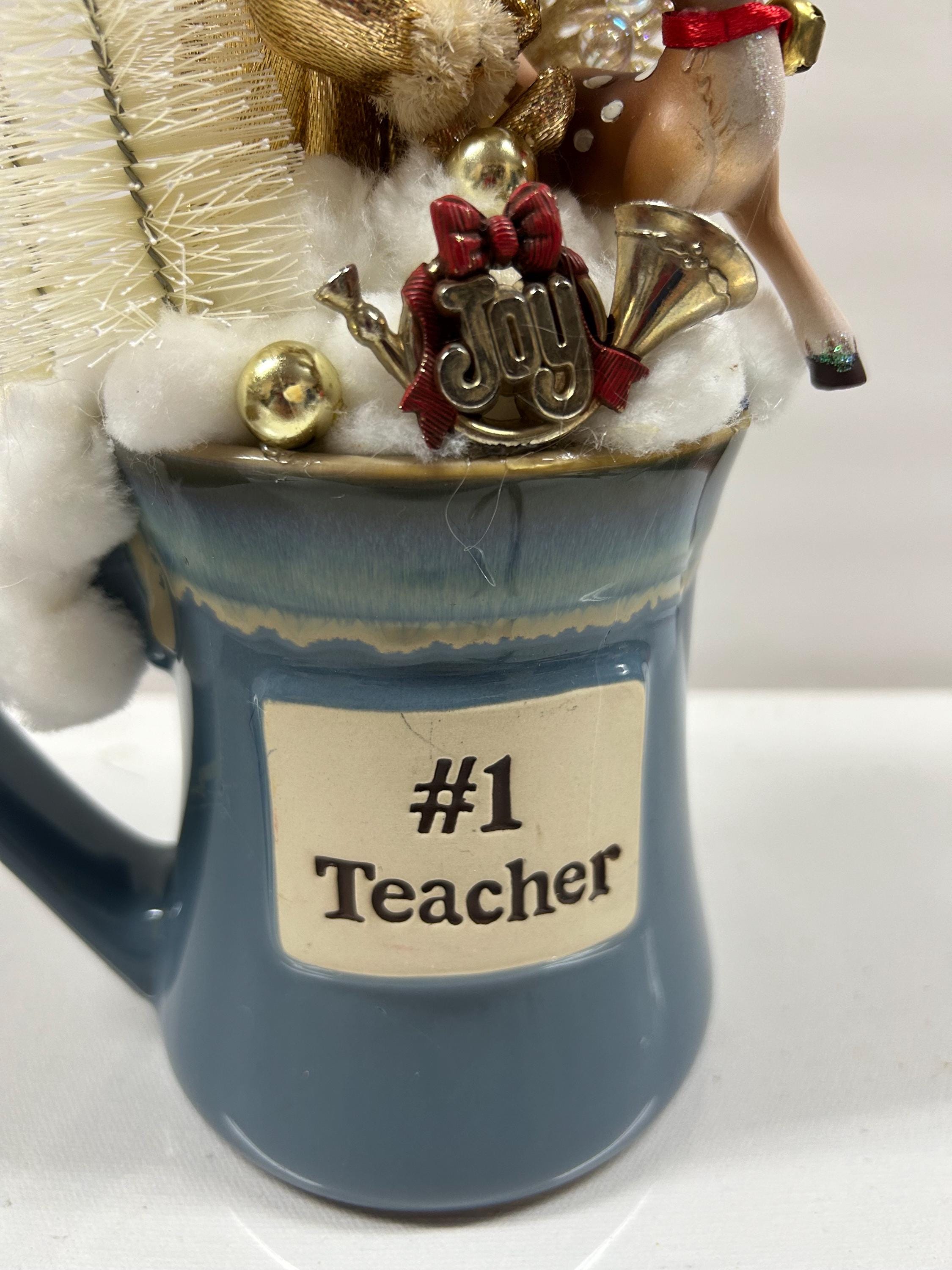 Christmas Assemblage Vinette 1 Teacher Gold Lemay Knee Hugger, Elf ...