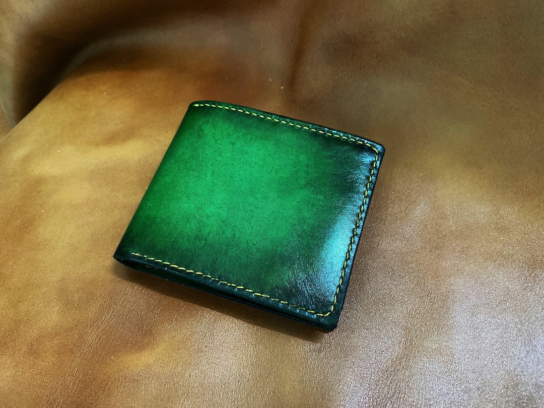 Premium Genuine Leather Men's Wallet, Green Vegtan Leather Wallet ...