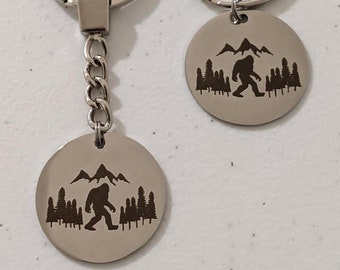 Sasquatch Yeti Bigfoot Sculpted Pewter Keychain Perfect - Etsy