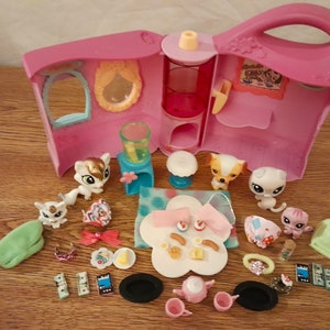 Authentic Almost Complete LPS Doggie Diner With Extra Pets and ...