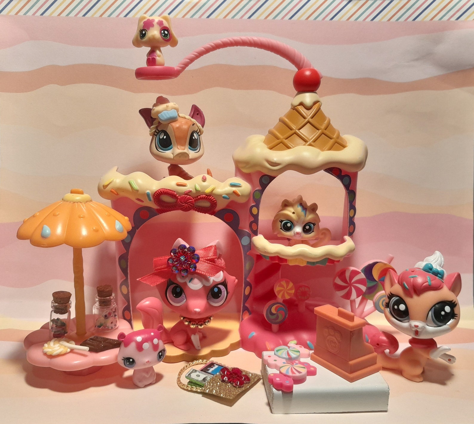 LPS Sweet Sprinkles Candy Shop Cat 3822 Cat 3077 Mini Sweetie Pets and ...