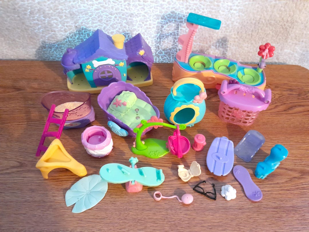 Authentic Vintage LPS Accessories House, Carrier, Bed, See Saw and A ...