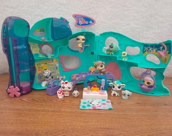 Authentic Complete LPS Playful Paws Daycare With Extra Pets and ...