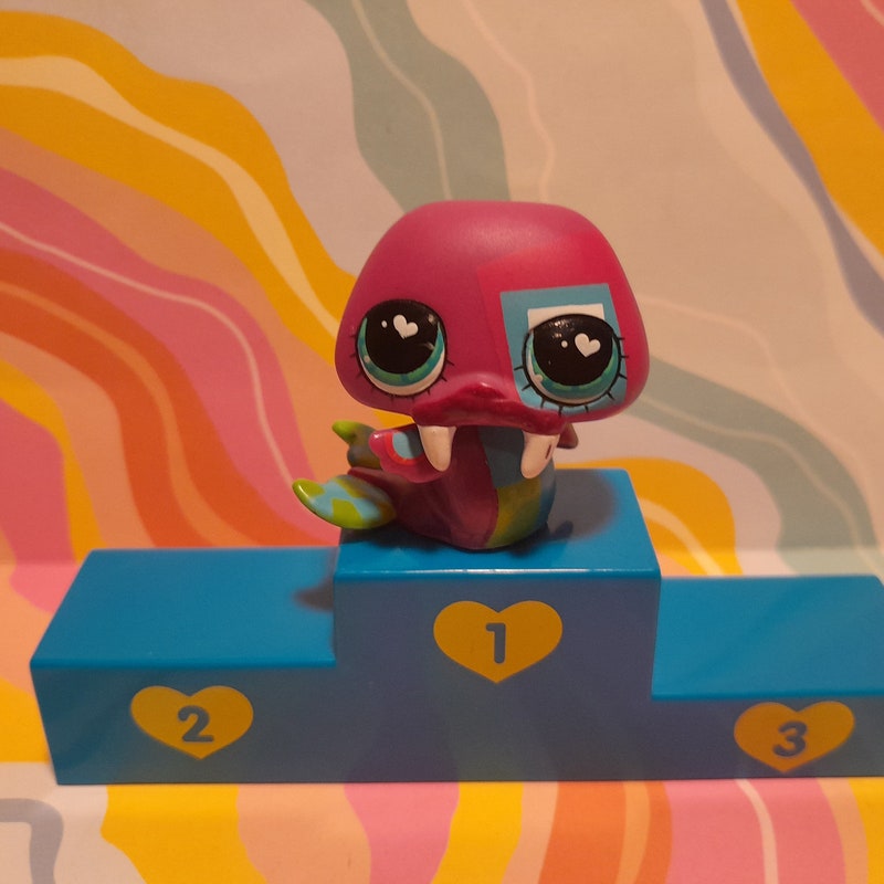 SuziesCustomLPS - Etsy