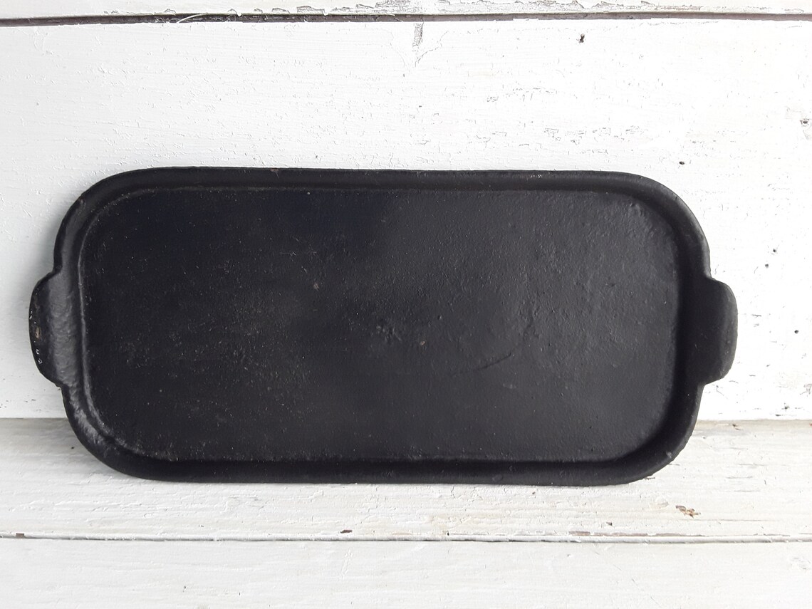 Antique 1800's Small Cast Iron Griddle Toy Size With Gate - Etsy