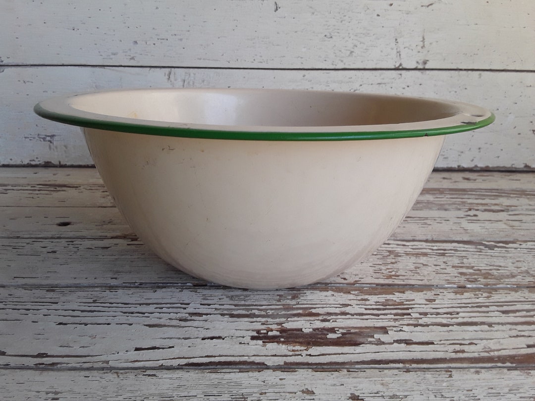 Cream With Green Trim Enamel Bowl Vintage Heavy Metal~basin Farmhouse ...