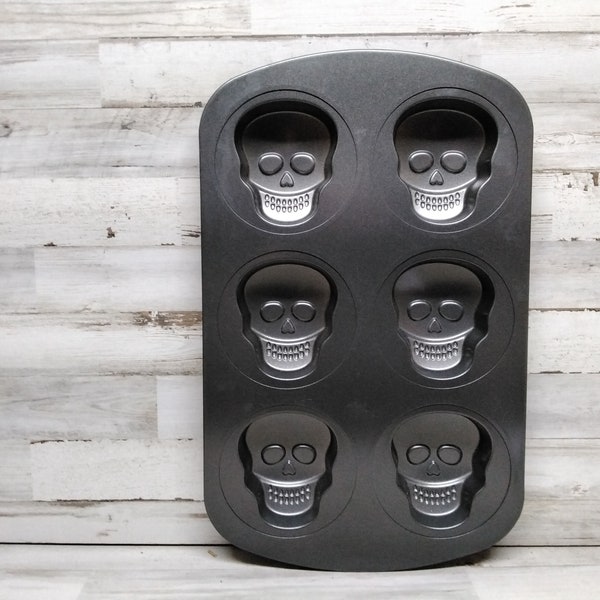 Skull Cake Pan - Etsy