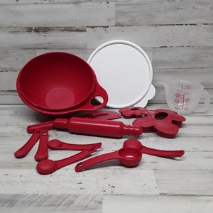 Tupperware Kids Baking Set Single Person Baking Set Tupperware ...