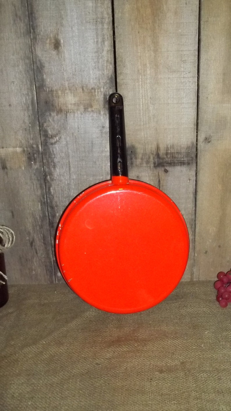 Red & White Enamel Ware Skillet Fry Pan 10 With Black Handle - Etsy