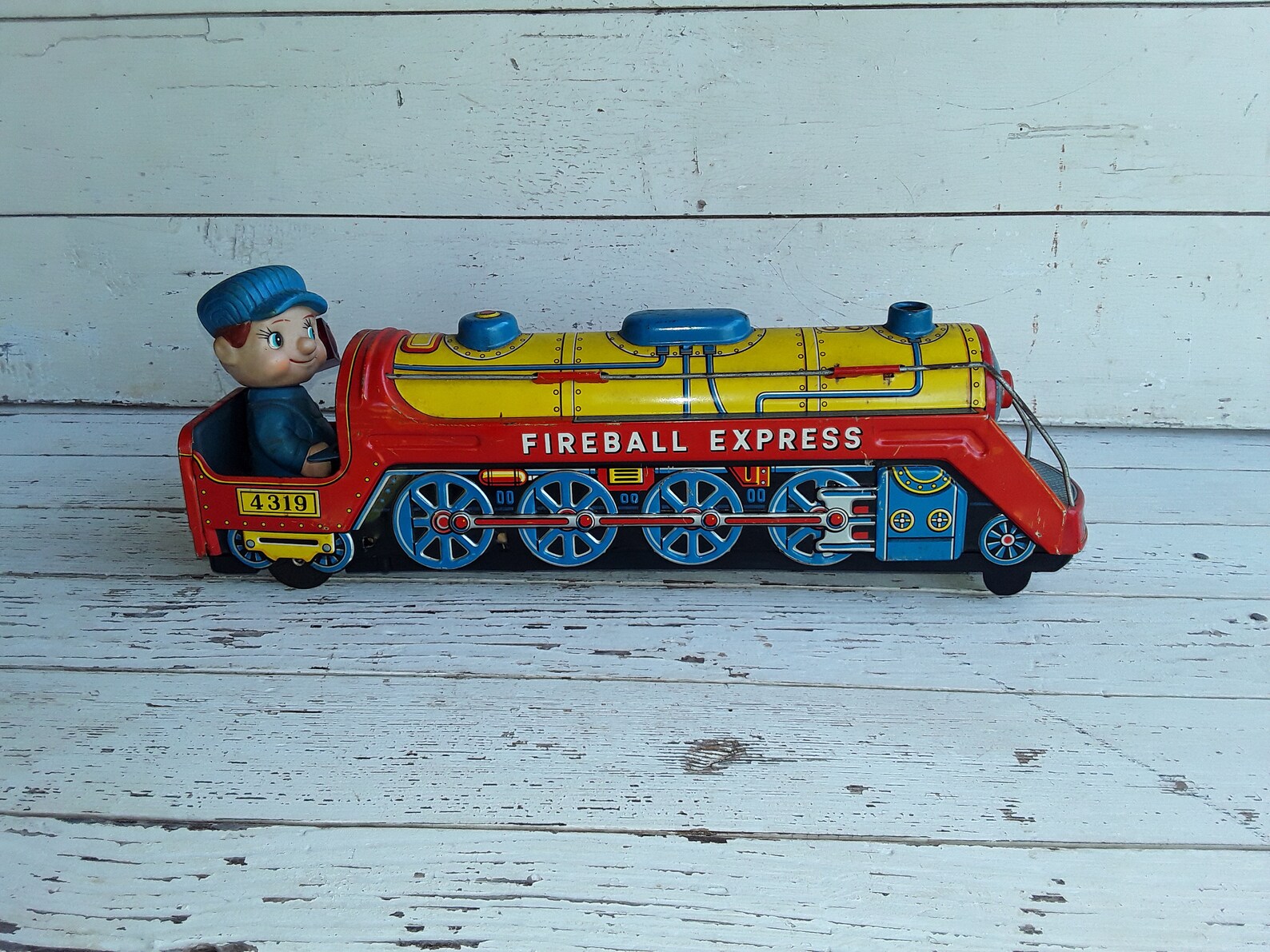 Modern Toys Vintage Fireball Express Tin Toy Train Steam Engine Battery ...