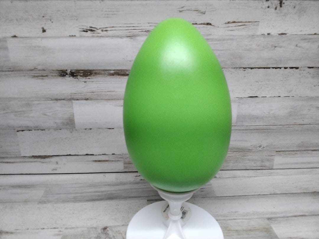 Vintage 1998 Grand Venture Easter Egg / Blow Mold Plastic Easter Eggs ...