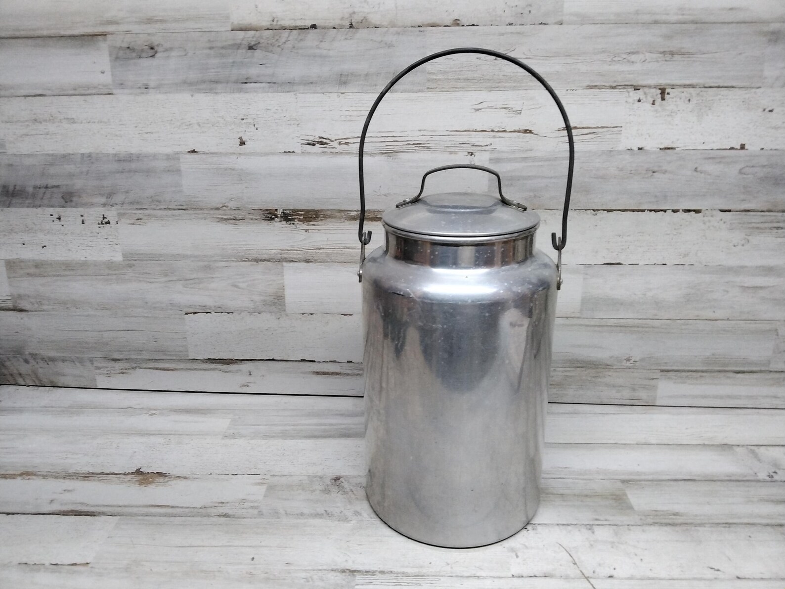 Vintage USA Aluminum Cream Can / Gallon Aluminum Milk Can / A Leyse ...
