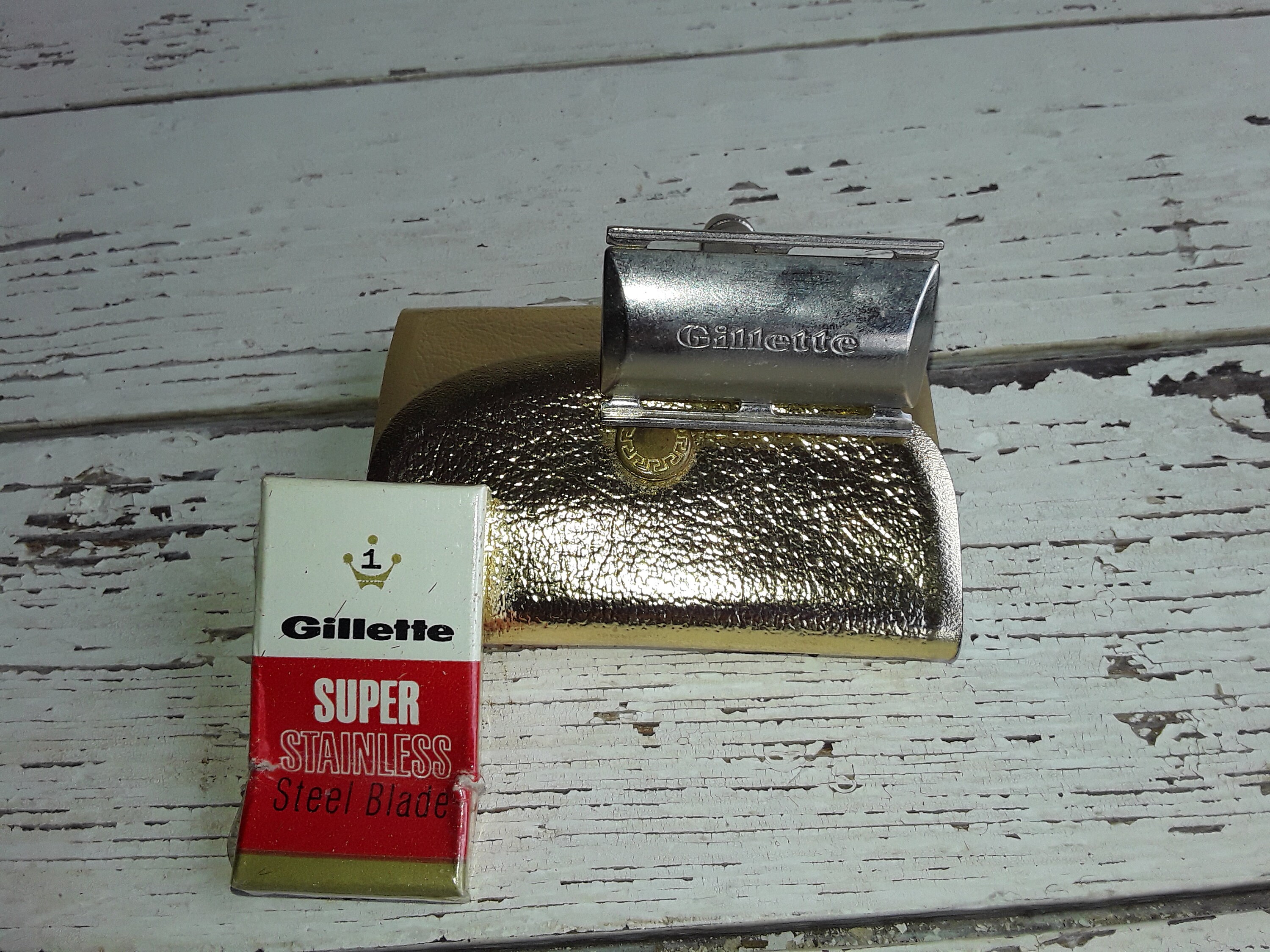 Vintage 1965 Gillette Travel Safety Razor with Gold Vinyl Case | Etsy
