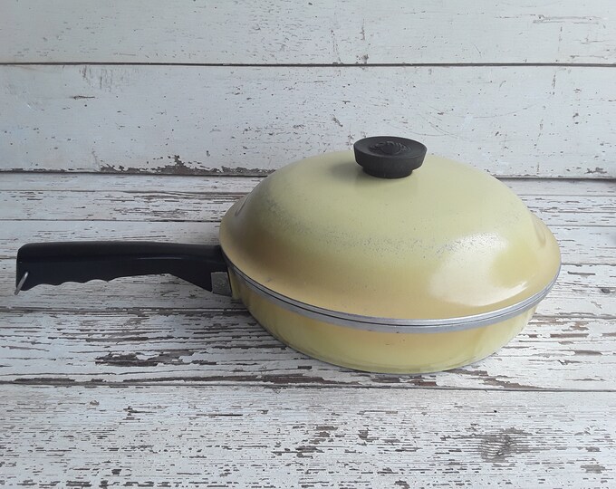 Vintage Club Cookware Yellow Skillet and Lid Frying Pan Aluminum ...