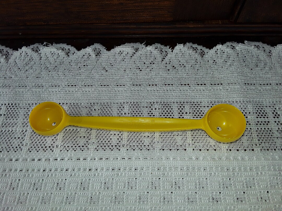 Vintage Tupperware Melon Baller 1333 Yellow Excellent Condition - Etsy