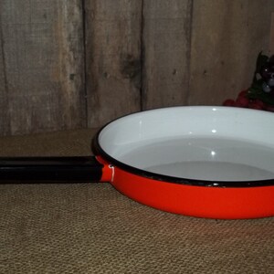 Red & White Enamel Ware Skillet Fry Pan 10 With Black Handle - Etsy
