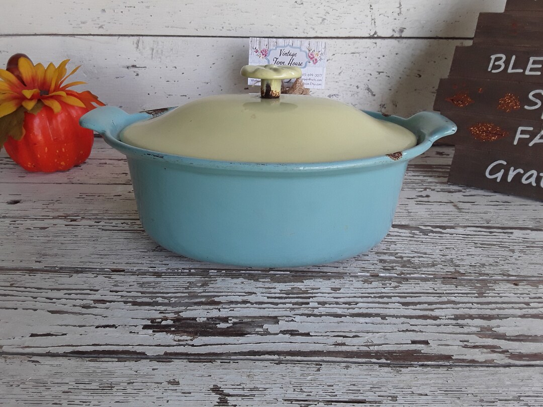 Prizer Ware County Blue With Pale Yellow Lid Enameled Cast Iron Covered ...