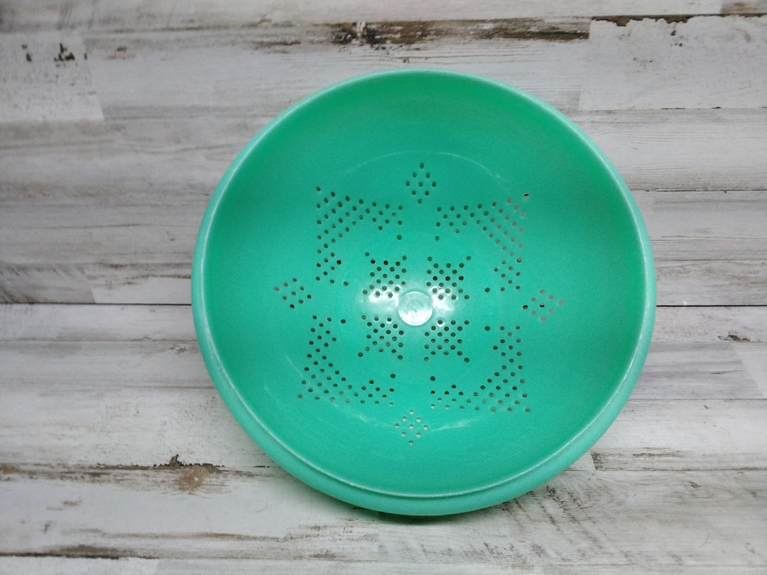 Jadite Tupperware Colander / Vintage Tupperware / Tupperware ...