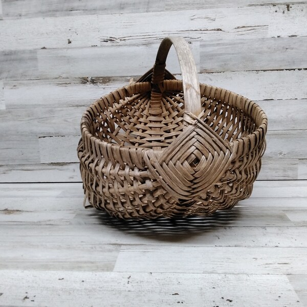 Primitive Basket - Etsy
