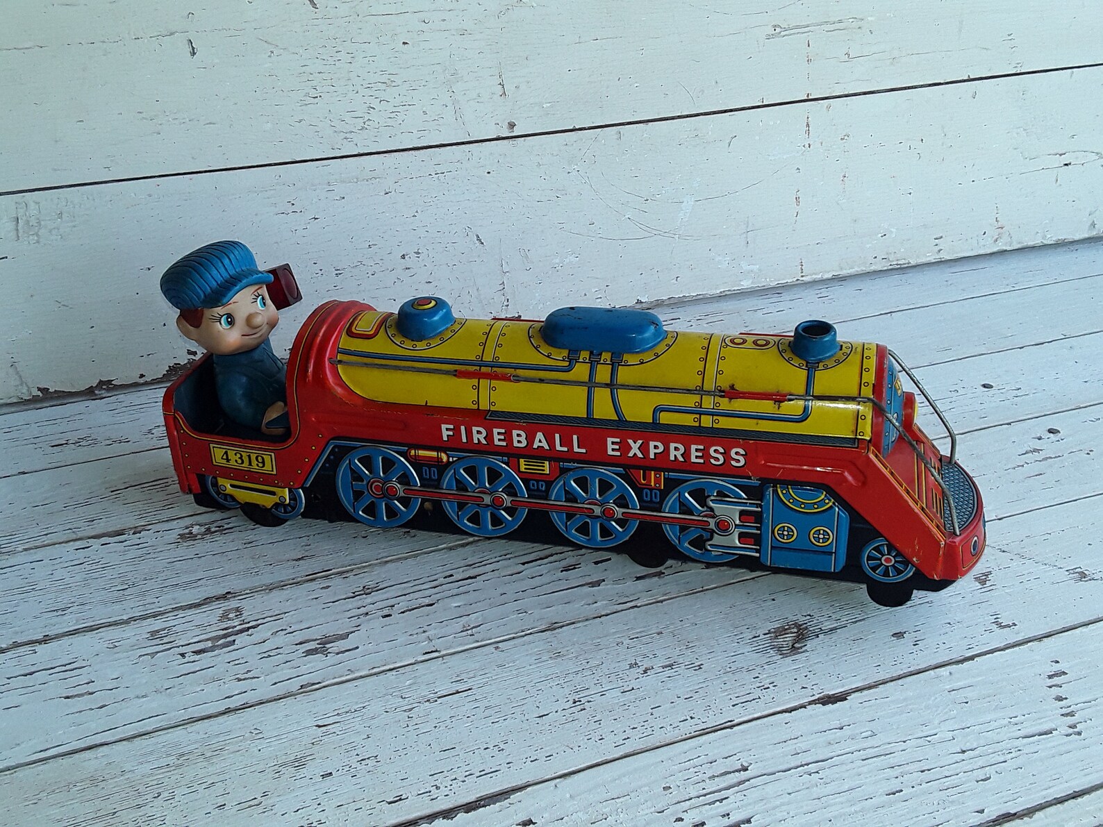 Modern Toys Vintage Fireball Express Tin Toy Train Steam Engine Battery ...