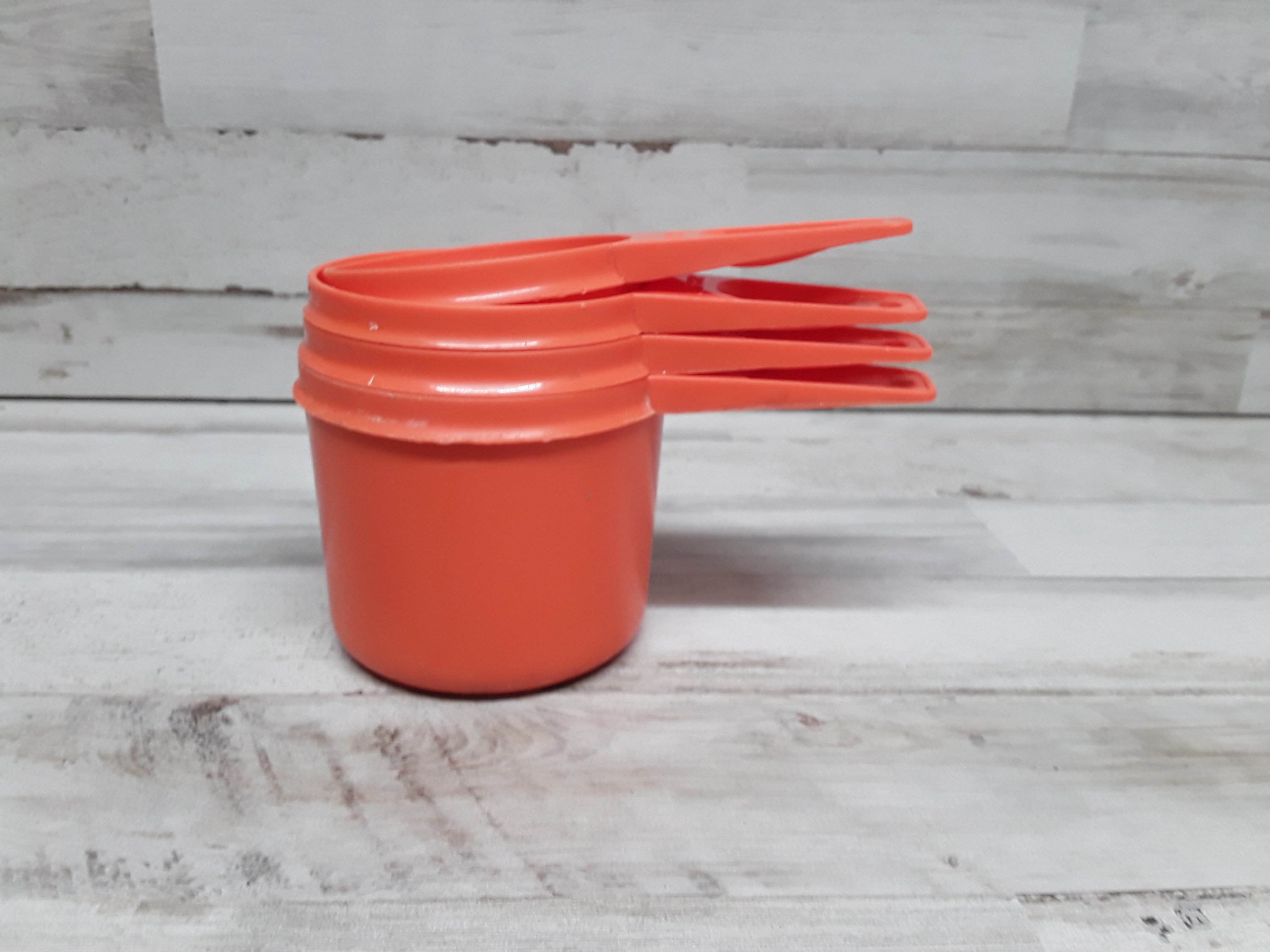 Tupperware Measuring Cups / Orange Tupperware Cups / Vintage | Etsy