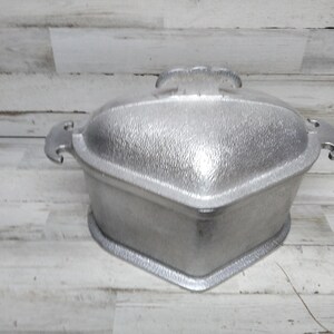 Guardian Service Triangle Heart 2 Quart Casserole With Lid Hammered ...