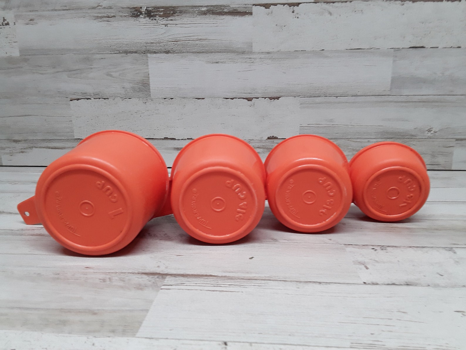 Tupperware Measuring Cups / Orange Tupperware Cups / Vintage | Etsy