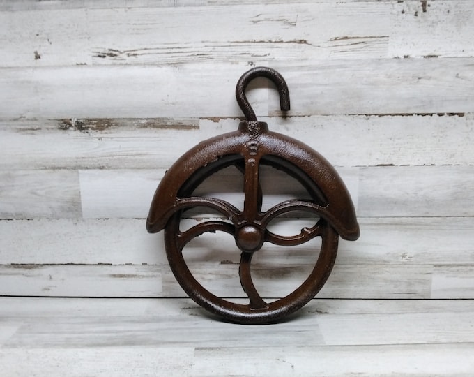 Antique Cast Iron Well Pulley / Pulley Farmhouse Decor - Etsy
