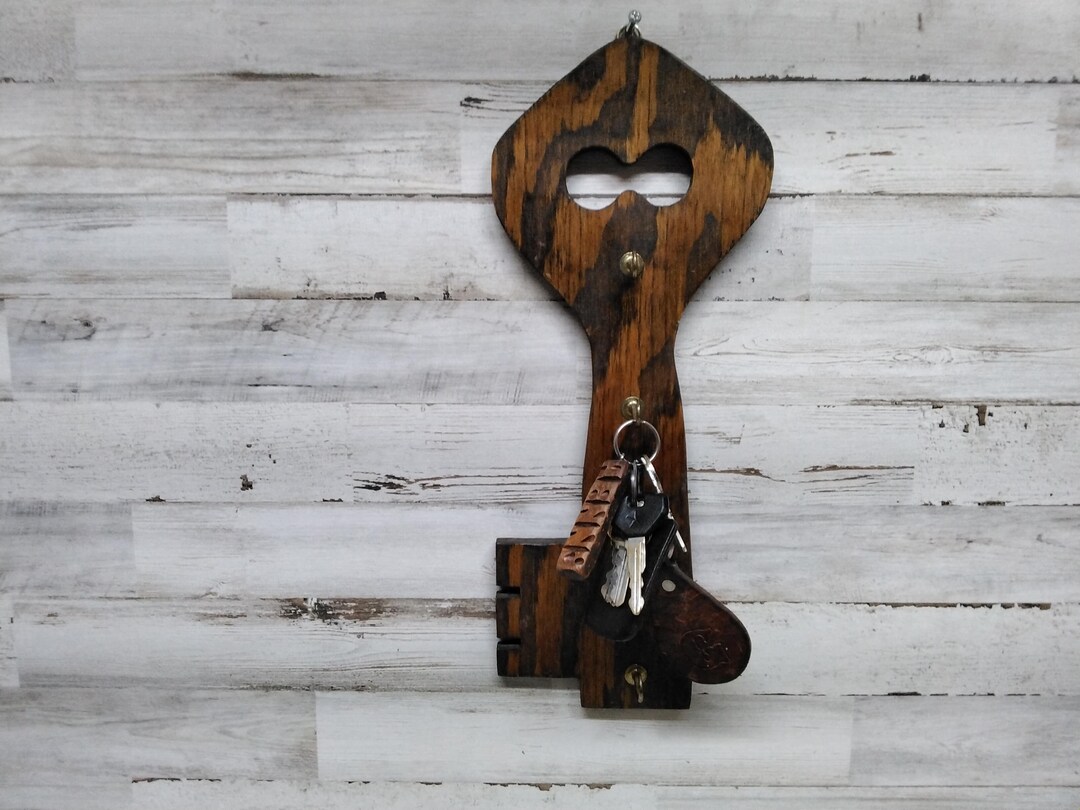 Vintage Key Holder / Wall Key Holder. / Vintage Wall Decor - Etsy