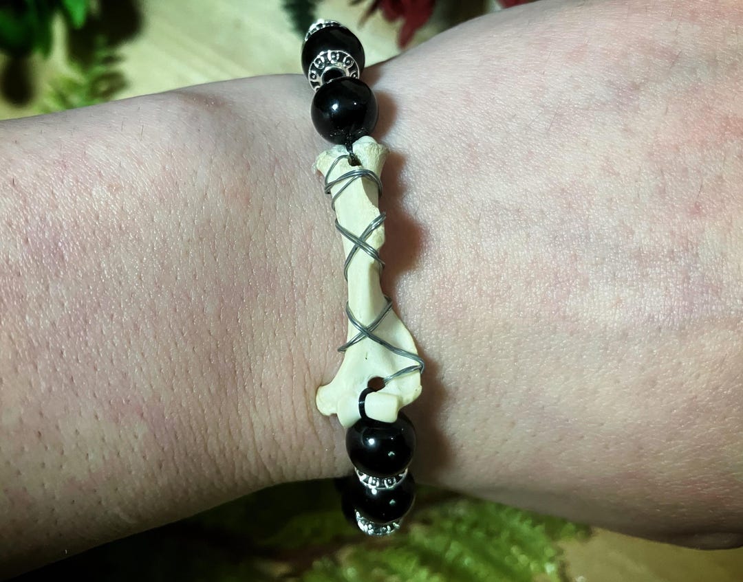 Bone Bracelet | Muskrat Humerus Bone and Black Jasper Beaded Bracelet ...
