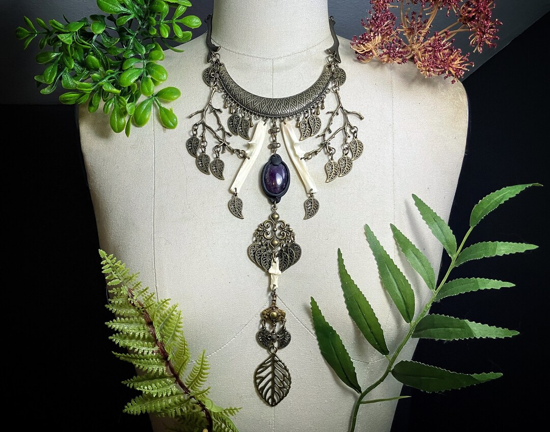 Bone Necklace Armadillo Ulna Bone, Rabbit Heel Bone and Amethyst ...