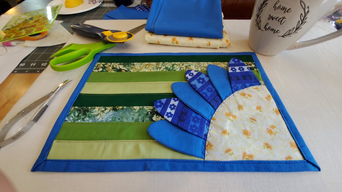 Pretty Petals Mugrug Pattern by Lisa Capen Quilts - 12 X 8" - Instant ...