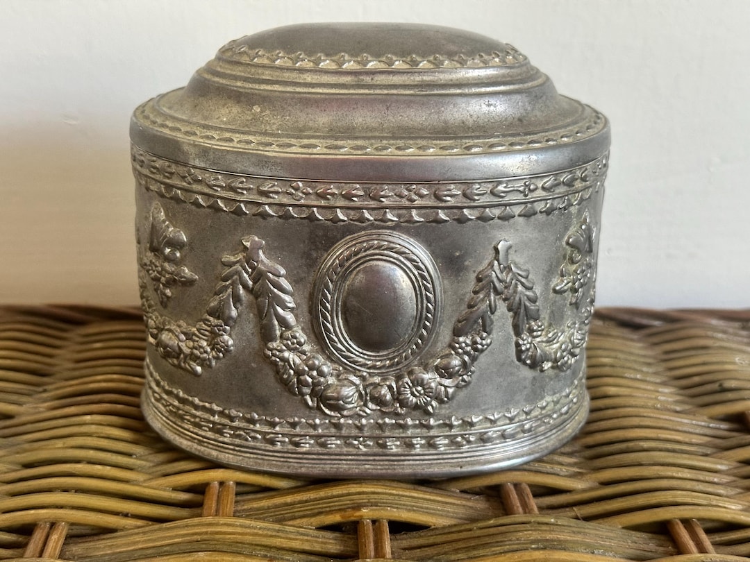 Vintage Silverplate Oval Jewelry Box Trinket Box Container Silver Dome ...