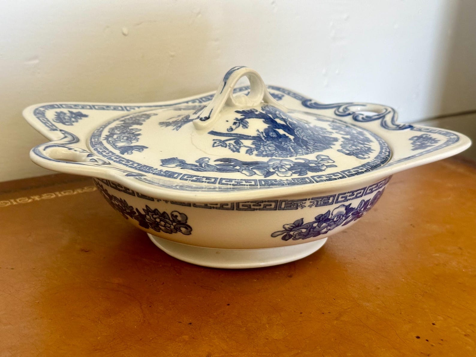Antique John Maddock & Sons Covered Serving Dish Blue and White ...