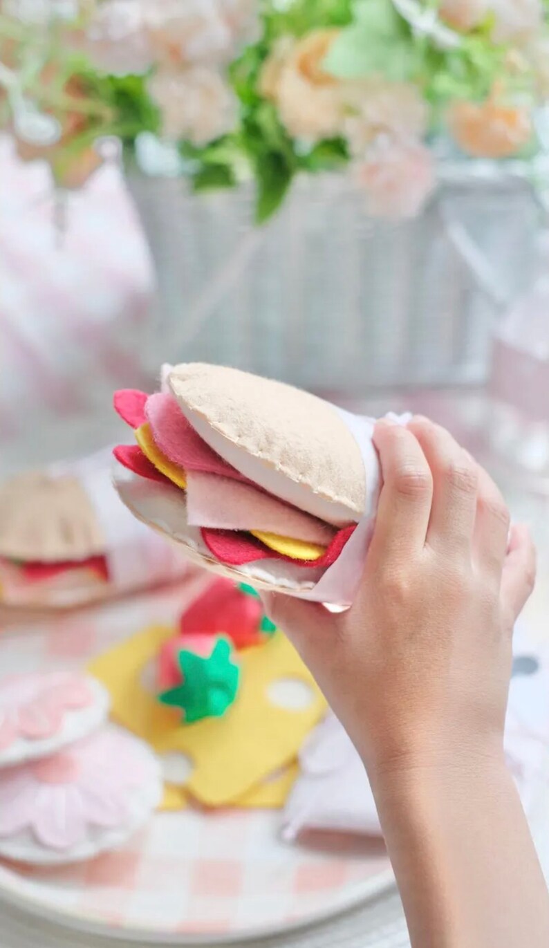 Picnic Printable Dramatic Play Set and Kite, Pinwheel, Playroom Decor ...