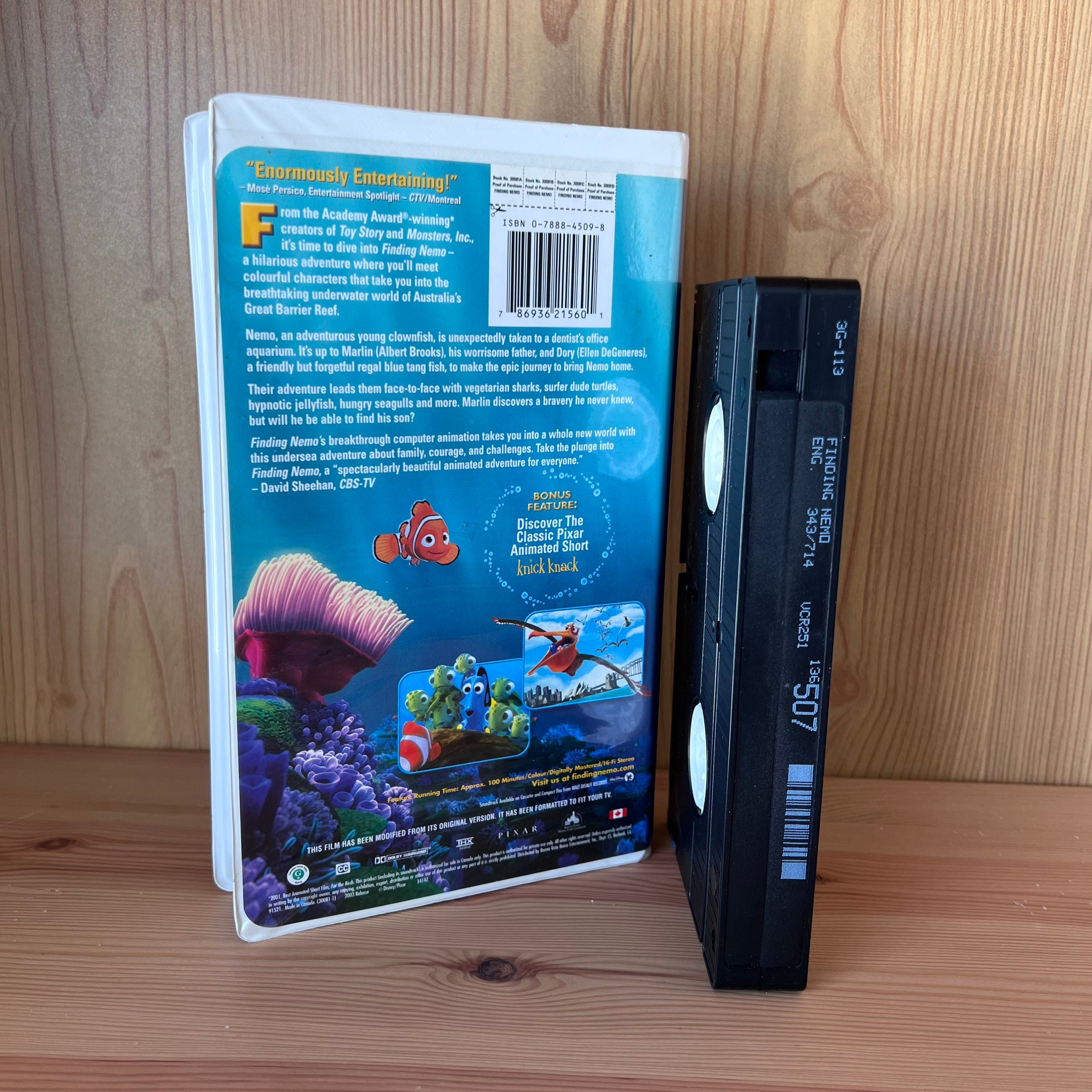 VINTAGE 2000s Walt Disneys Finding Nemo on VHS - Etsy