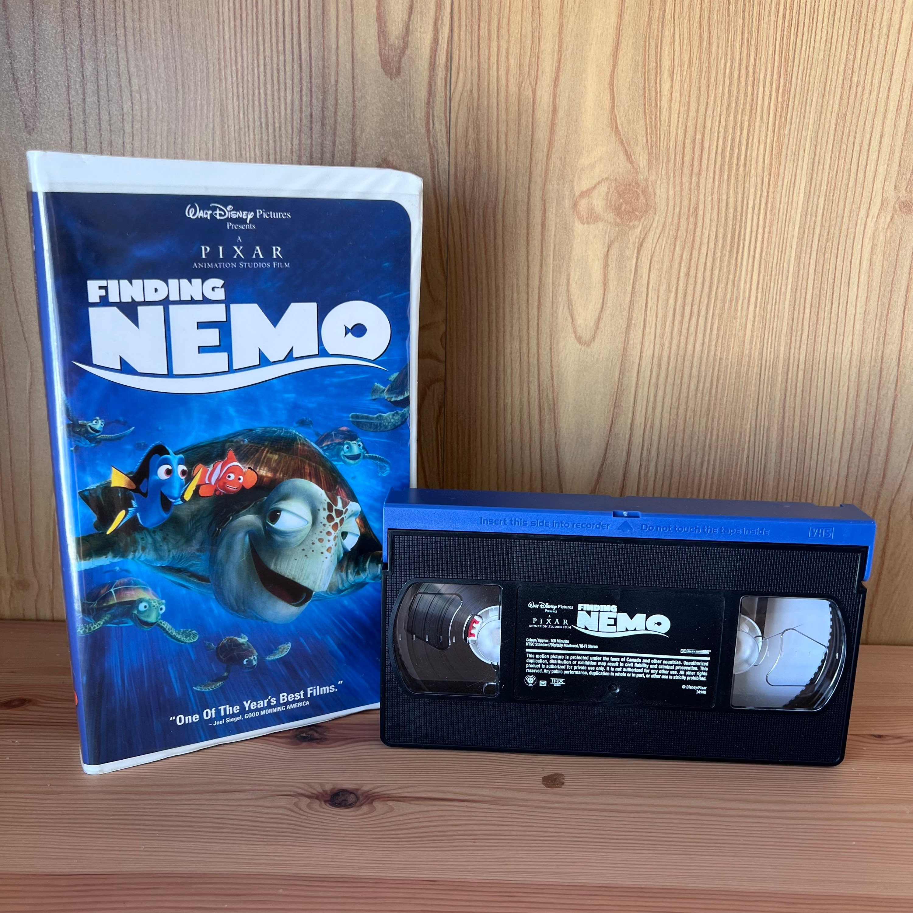 VINTAGE 2000’s Walt Disney’s Finding Nemo on VHS - Etsy