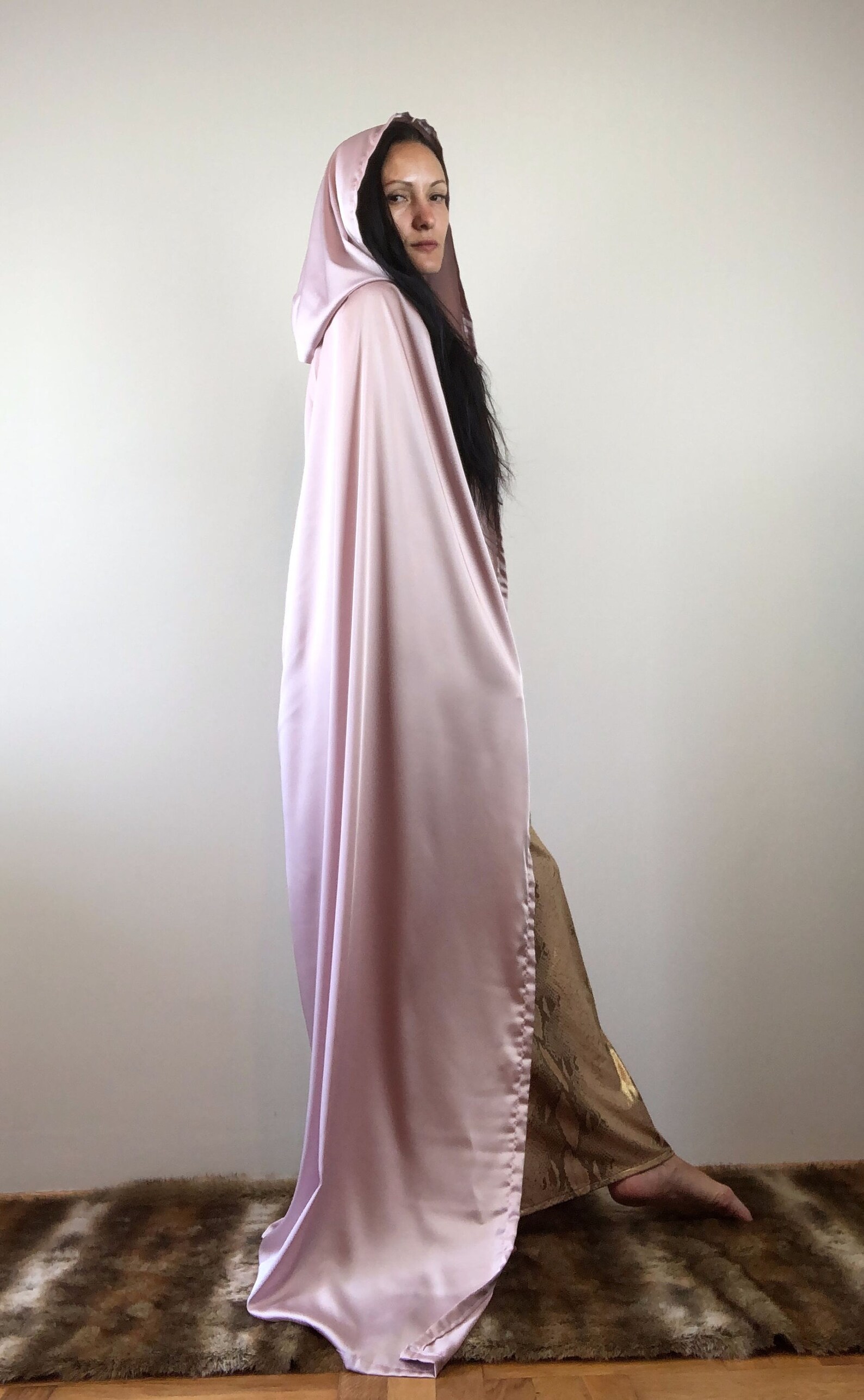 Blush Pink Satin Hooded Cloak Satin Hooded Cloak Halloween - Etsy Hong Kong