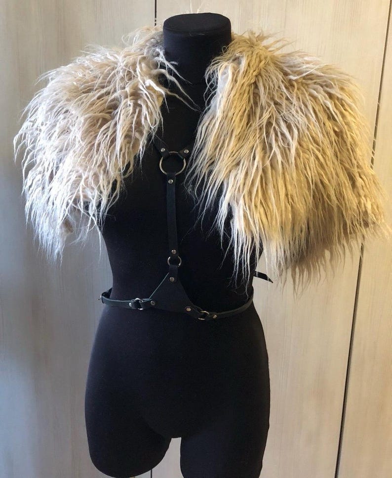 Fake Fur Llama Cape Collar, Medieval Halloween Vegan Fur Shoulder Cover ...