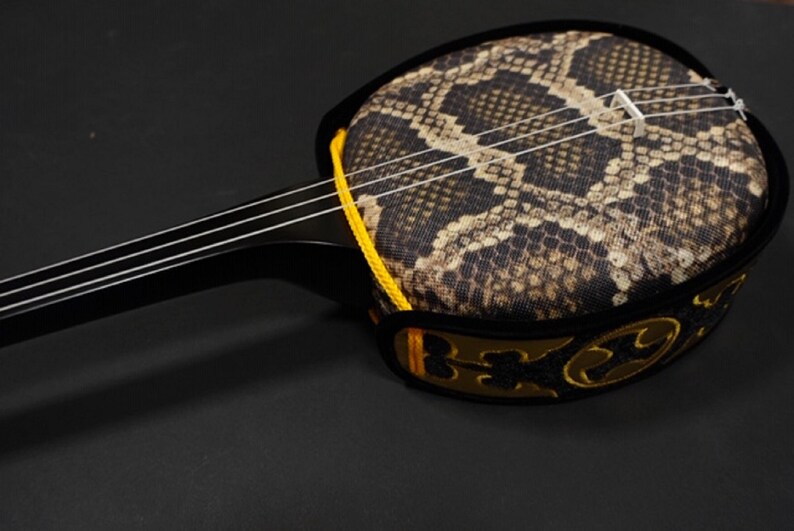 Okinawa Sanshin Okinawa Shamisen Okinawa Guitar Japanese Shamisen ...