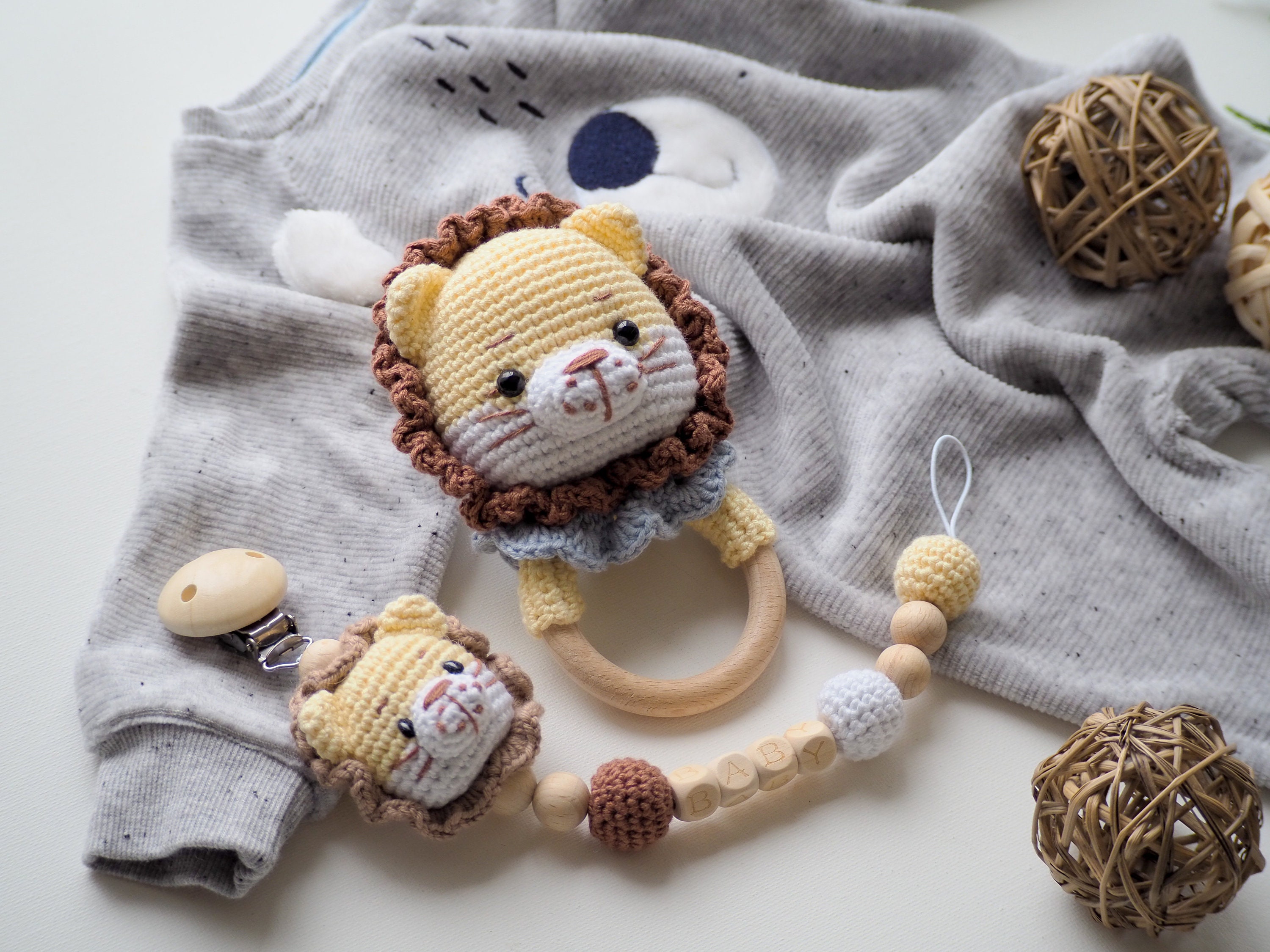 Crochet Lion Teether/rattle and Pacifier Clip Pattern PDF | Etsy