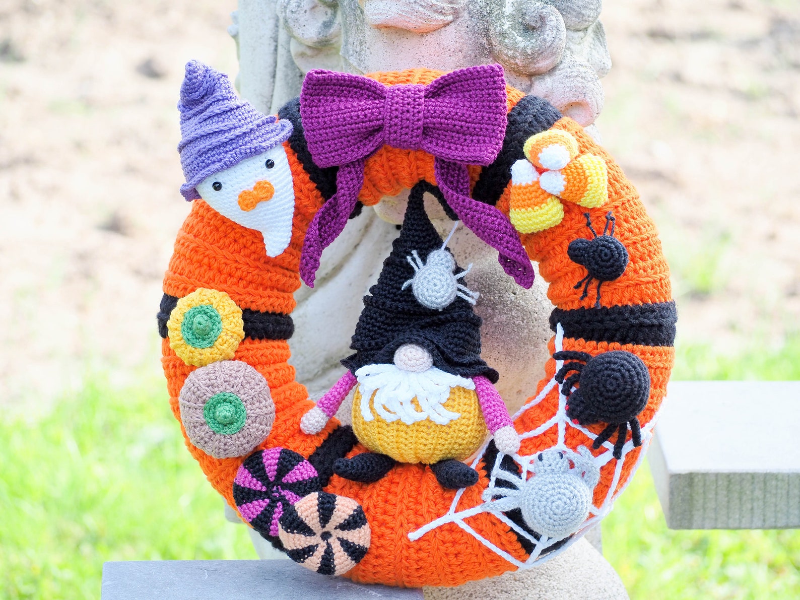 Crochet Halloween Wreath With Toys Pattern PDF English - Etsy