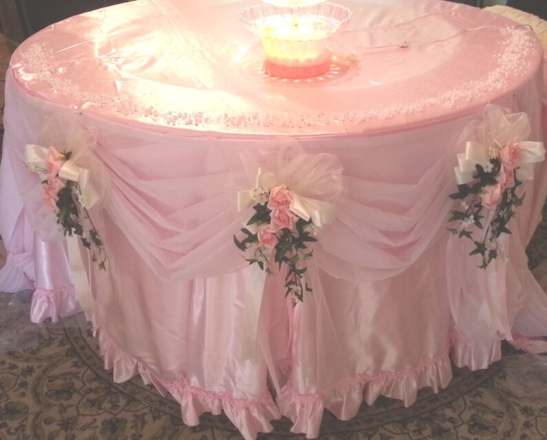 132" Round Baby Pink Satin Ruffled Tablecloth, Ruffled Tablecloth ...