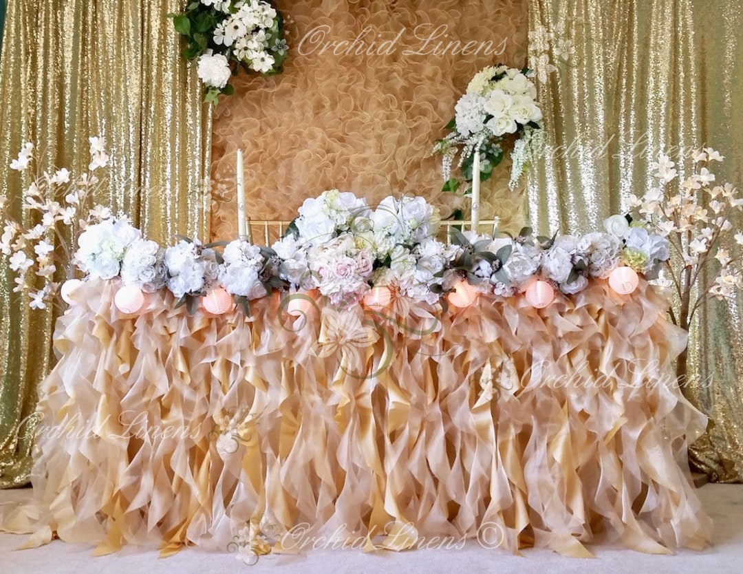 Shimmery Gold Curly Ruffle Tablecloth, Shimmery Curly Sash Tablecloth ...