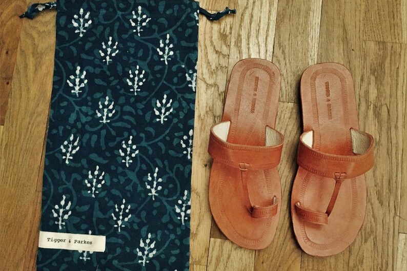 Tan Leather Indian-style Toe-post Sandals With Embossed Detail - Etsy